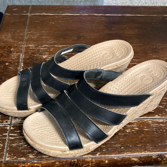 CROCS | Shoes | Crocs Strappy Cork Sandals Size 7 | Poshmark